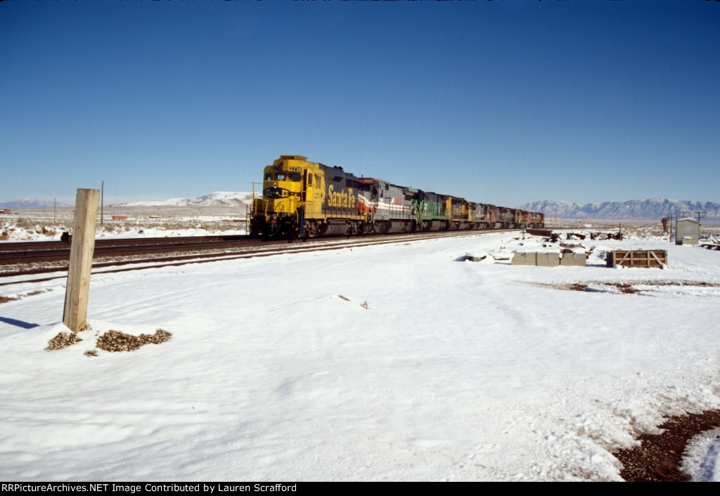 ATSF 909 E/B Powermove